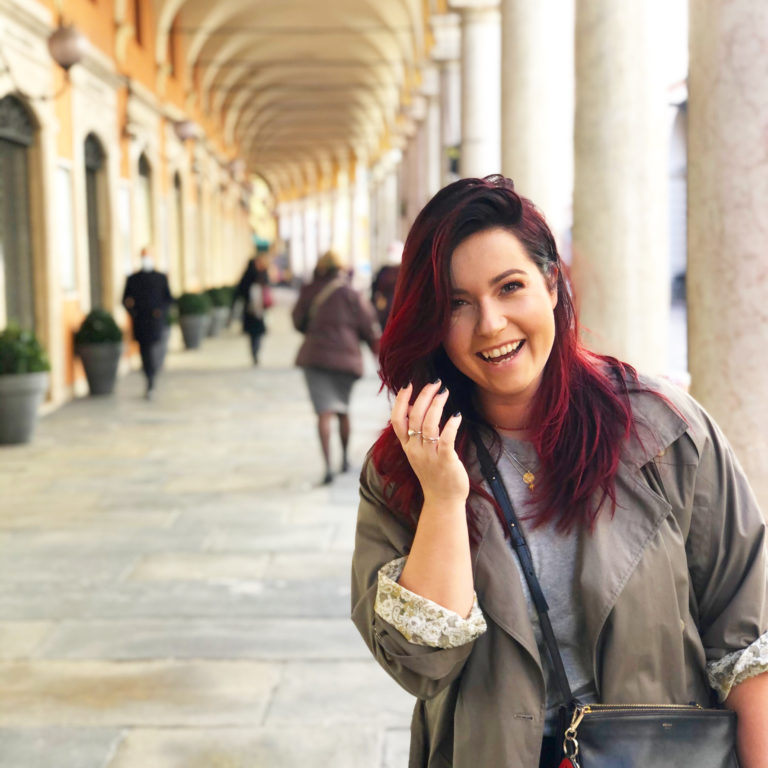 Zij verdient een ton per jaar: Cynthia Schultz - Vrije Meid - The ...