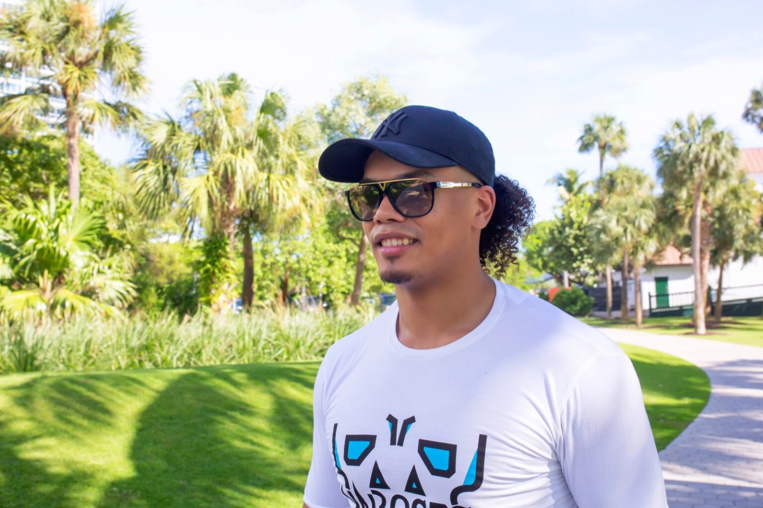 Hij verdient een ton per week: Joshua Kaats - Vrije Meid - The Freedom ...